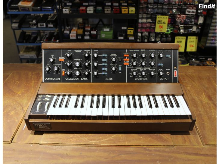 Myydään Original Moog Minimoog Model D