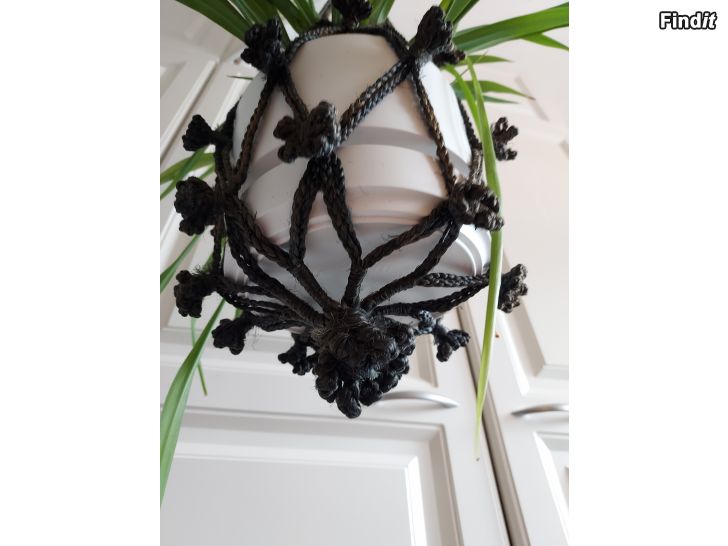 Myydään Amppeli musta naru