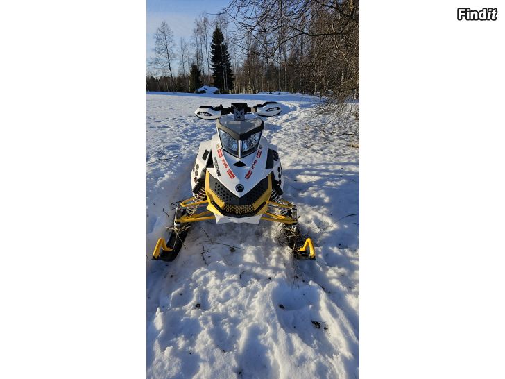 Myydään Ski Doo MXZ 800R X-RS